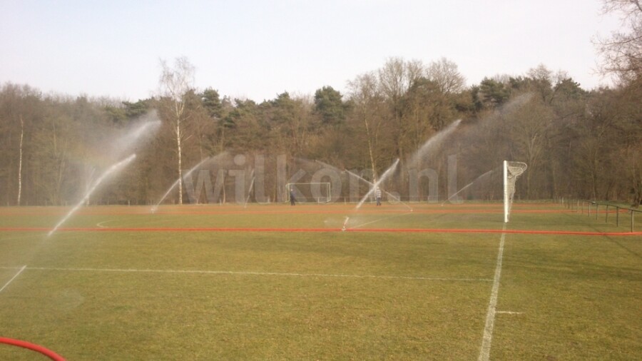 Voetbalveld sproeiers